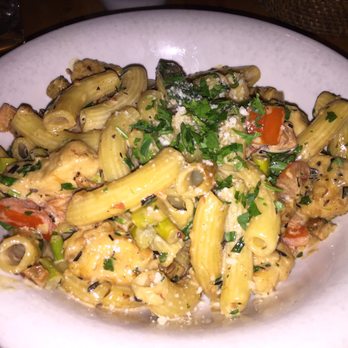 Sweet Basil - 87 Photos & 403 Reviews - Italian - 924 Great Plain Ave ...