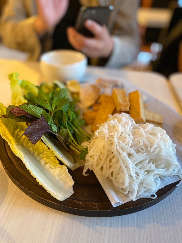 Khuu Bistro, California | Roadtrippers