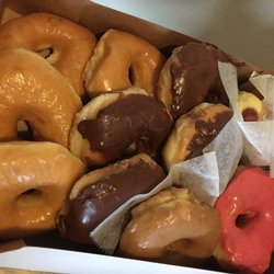 Max’s Donut Shop - 62 Photos & 179 Reviews - Donuts - 105 N Greenville ...