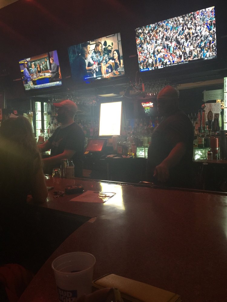 Suzi-Cue Pool Hall - 21 Reviews - Pool Halls - 1950 N 4th St ...