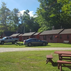 Sno Shu Inn - Hotels - 10770 S Hulbert Rd, Hulbert, MI, United States ...