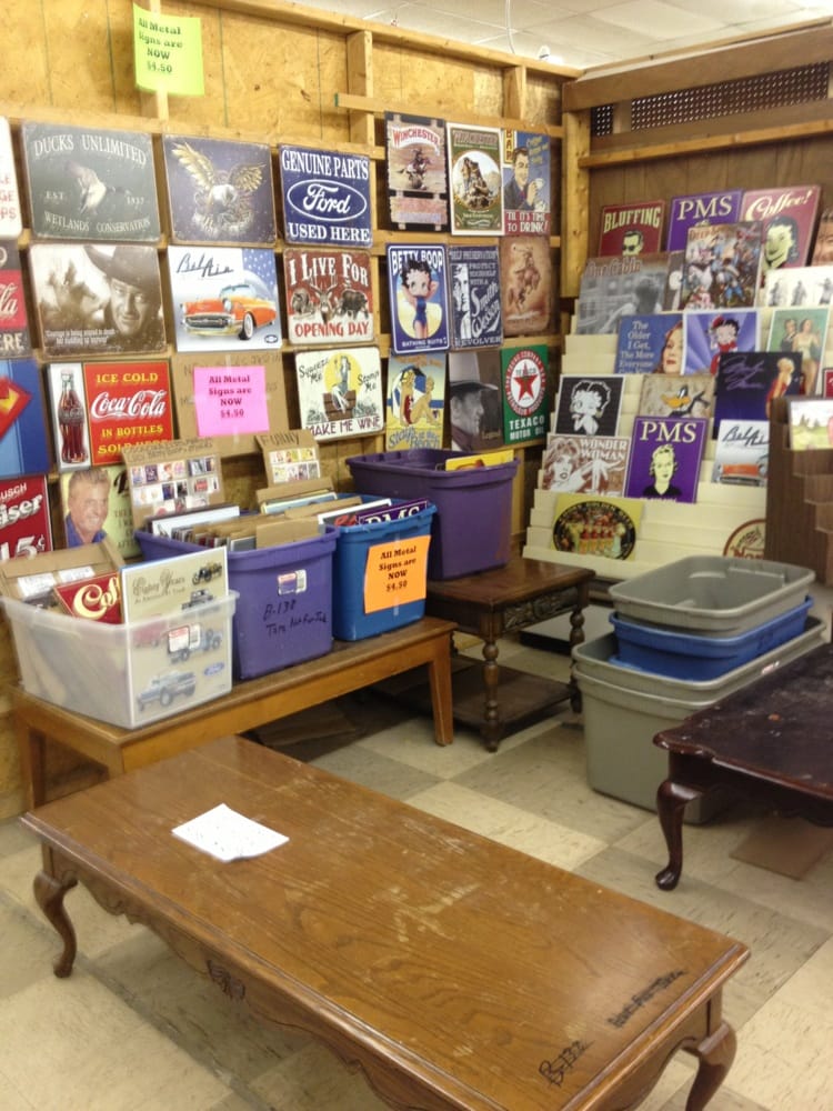 Elizabethtown Peddlers Mall - Flea Markets - 1111 N Dixie Ave ...