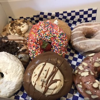 DG Doughnuts - 125 Photos & 64 Reviews - Donuts - 16131 W Colonial Dr ...