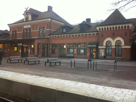 Hallsberg Järnvägsstation - Västra Storgatan 2, Hallsberg, Sweden ...