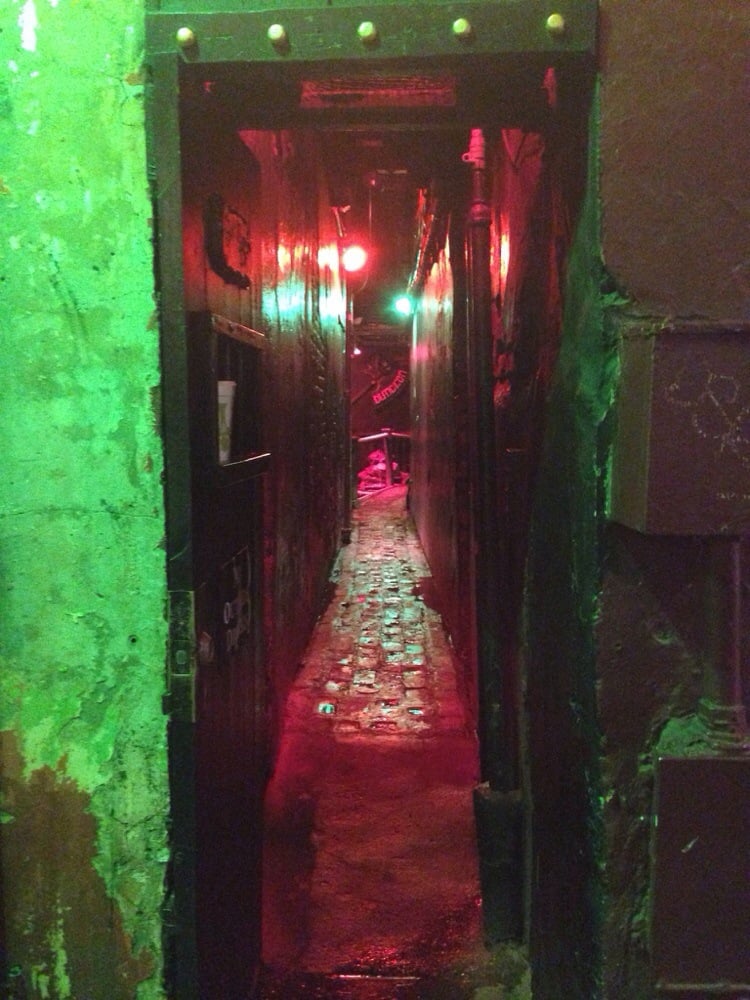 The Dungeon - 35 Photos & 109 Reviews - Dive Bars - 738 Toulouse St ...