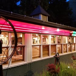 Ruth’s Diner - 504 Photos & 642 Reviews - Diners - 4160 Emigration ...