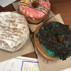 Dippin Donuts - 12 Photos & 11 Reviews - Donuts - 1941 Black River Blvd ...