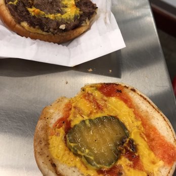 PICK-QUICK Drive In - 43 Photos & 125 Reviews - Burgers - 1132 Auburn ...