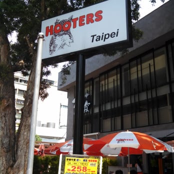 Hooters - 40 Photos & 15 Reviews - American (Traditional) - No. 18 ...