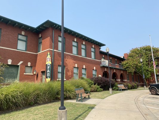 Iola, KS Map & Directions - MapQuest