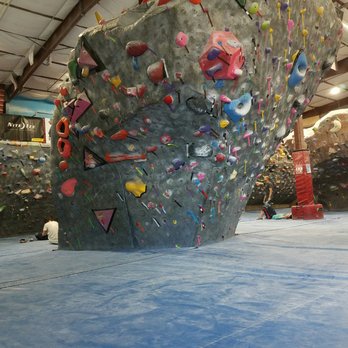 The Spot Bouldering Gym - 26 Photos & 36 Reviews - Climbing - 3240 ...