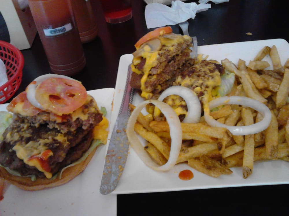 Xander’s Diner - Burgers - Alabang-Zapote Road, Pamplona Tres, Las ...