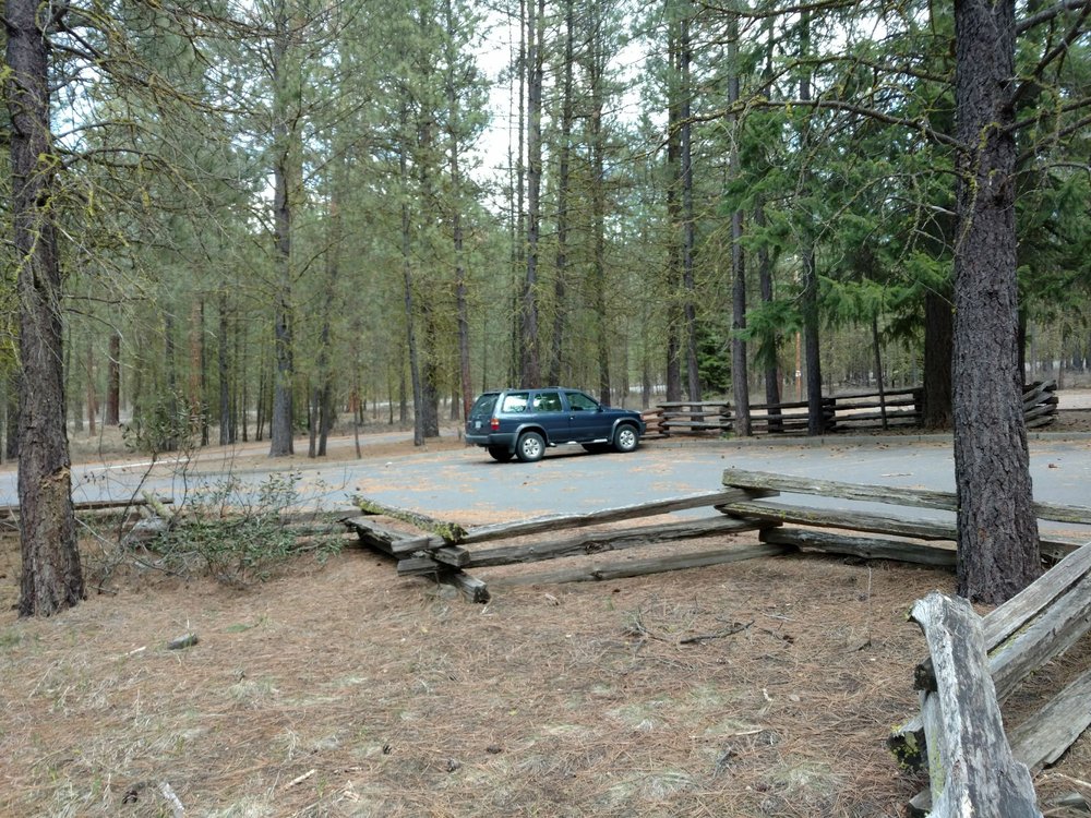 Head of the Metolius River trail - 12 Photos - Hiking - Camp Sherman ...