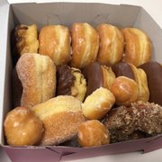 Dainty Donuts - 49 Photos & 79 Reviews - Donuts - 2415 San Ramon Valley ...