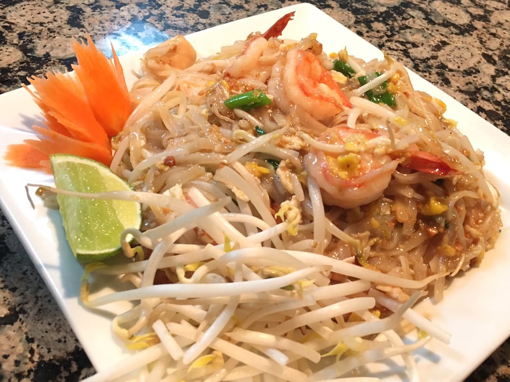 Racha Thai - 51 Photos & 95 Reviews - Thai - 545 SW Cutoff, Worcester ...