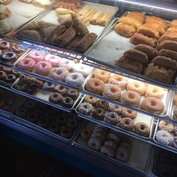 Happy Donuts - 145 Photos & 293 Reviews - Donuts - 3916 El Camino Real ...