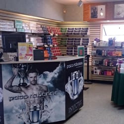 UETA Duty Free - Beer, Wine & Spirits - 402 N Estrella St, Roma, TX ...