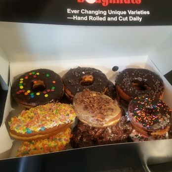 Legendary Doughnuts - 46 Photos & 35 Reviews - Donuts - 5604 176th St E ...