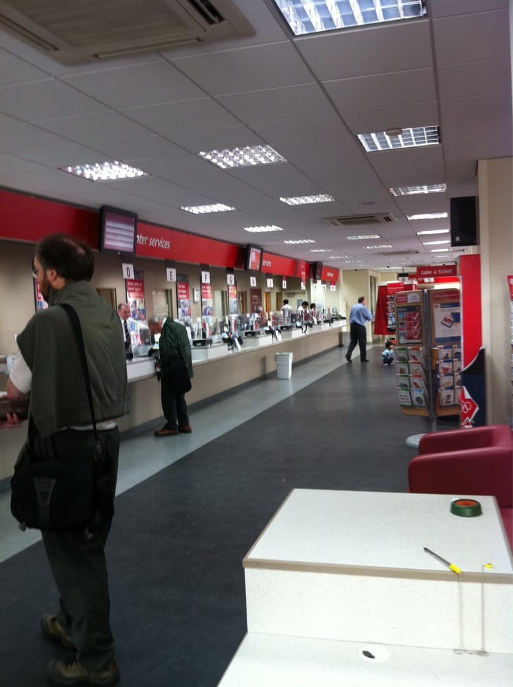 Trafalgar Square Post Office - Post Offices - 24/28 William IV St ...