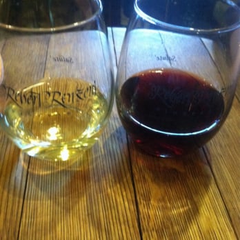 Robert Renzoni Vineyards - 240 Photos & 258 Reviews - Wineries - 37350 ...