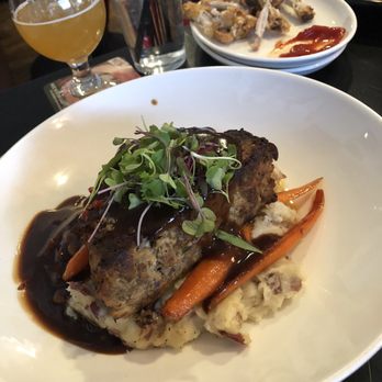 Back 40 - 128 Photos & 195 Reviews - Comfort Food - 20 S County Trl ...