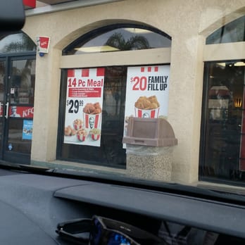 KFC - 72 Photos & 41 Reviews - Fast Food - 4528 Atlantic Ave, Long ...