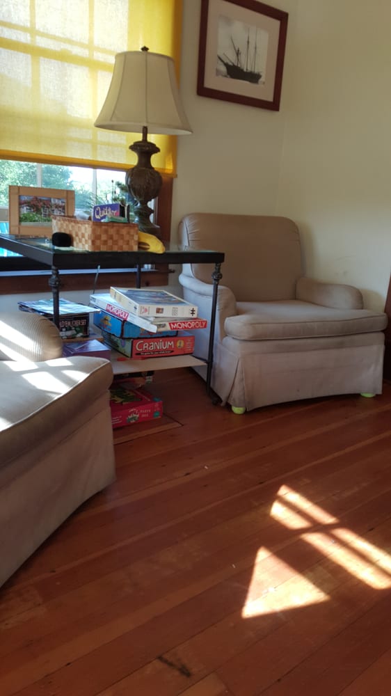 Star of the Sea Youth Hostel - 13 Photos - Hostels - 31 Western Ave ...