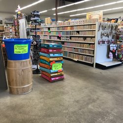 Mini Pet Mart - 39 Photos - Pet Stores - 1450 NE Hwy 101, Lincoln City ...