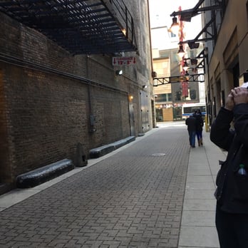 Weird Chicago Tours - 62 Photos & 137 Reviews - 600 N Clark St - Tours ...