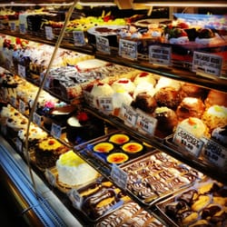 Pinho’s Bakery - 68 Photos & 105 Reviews - Bakeries - 1027 Chestnut St ...