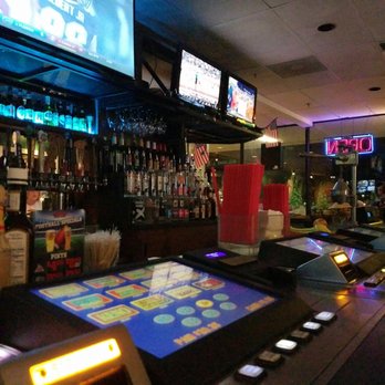 Legends Grill Sports & Spirits - 131 Photos & 87 Reviews - Sports Bars ...