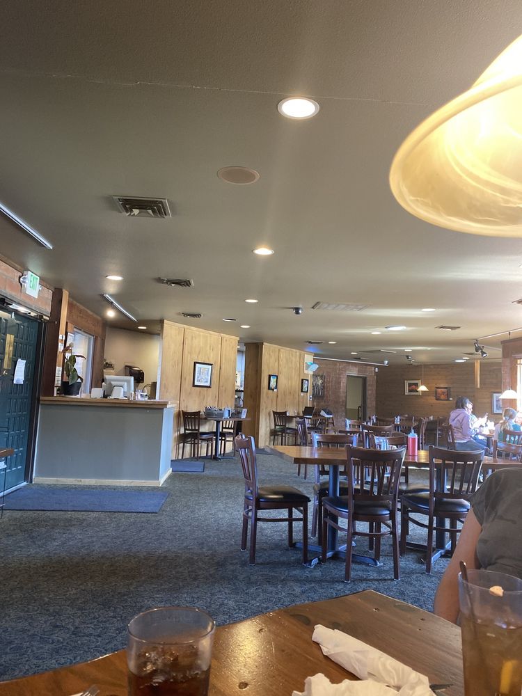 Trinity Alps Golf Bar & Restaurant, Weaverville | Roadtrippers
