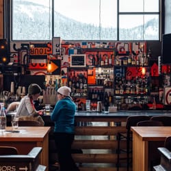 The Commonwealth - 77 Photos & 105 Reviews - Burgers - 10 Pass Life Way ...