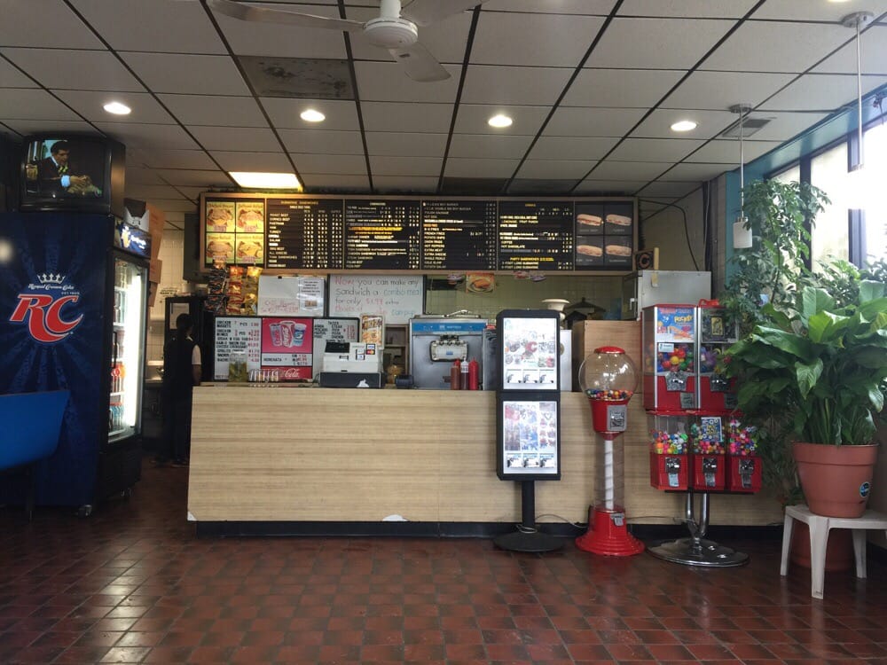 The Submarine Pier - 15 Photos & 10 Reviews - Burgers - 4048 S Archer ...