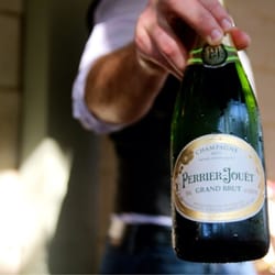 Parliament - 610 Photos & 423 Reviews - Cocktail Bars - 2418 Allen St ...