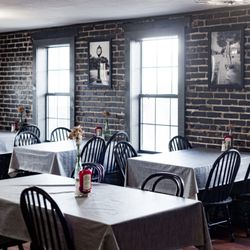 Landmark Cafe & Grill - 28 Photos & 25 Reviews - Cajun/Creole - 5173 ...