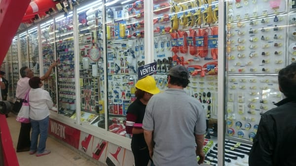 Ferretera 41 - Hardware Stores - Corregidora 41, Centro Sur, México, D ...