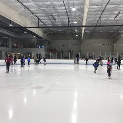 Lynnwood Ice Center - 18 Photos & 31 Reviews - Skating Rinks - 19803 ...
