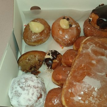 Legendary Doughnuts - 47 Photos & 22 Reviews - Donuts - 1640 NW Gilman ...