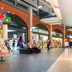 Centro Comercial Espai Gironès - 10 Photos - Shopping Centers - Camí ...