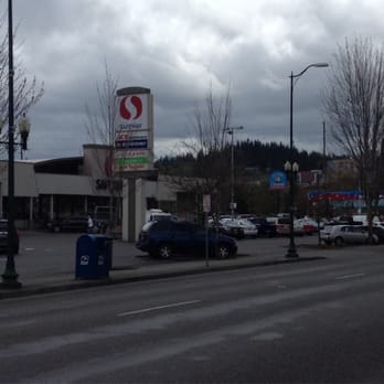 Safeway - 11 Reviews - Grocery - 611 S Meridian, Puyallup, WA - Phone ...