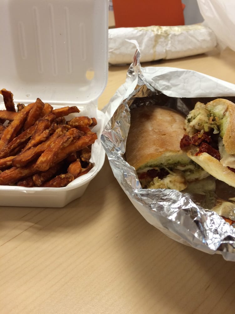 Munchie’s Cafe - 32 Photos & 58 Reviews - Cafes - 728 Chestnut St ...