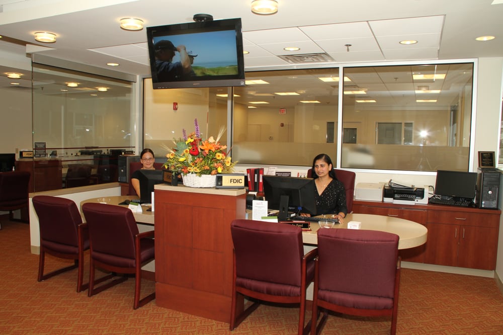 Leader Bank - Burlington - Banks & Credit Unions - 50 Mall Rd ...