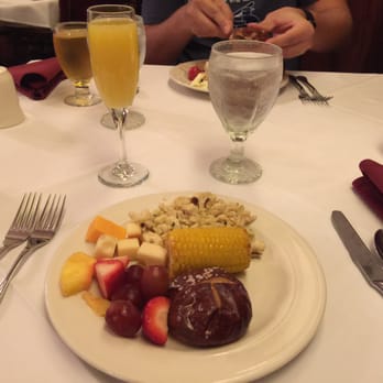 Mader’s - 206 Photos & 273 Reviews - German - 1041 N Old World 3rd St ...