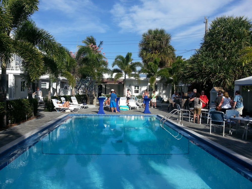 Beachside Village Resort - 11 Photos & 10 Reviews - Resorts - 4564 N ...