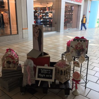 The Maine Mall - 82 Photos & 46 Reviews - Shopping Centers - 364 Maine ...