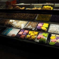 Blue Bonnet Bakery - 69 Photos & 93 Reviews - Bakeries - 4705 Camp ...