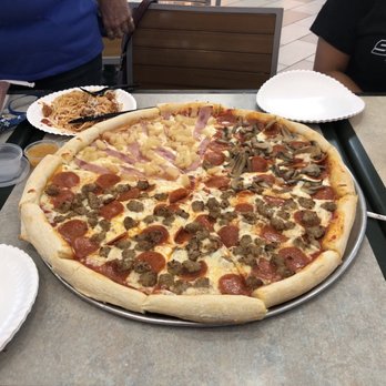 Italia Express - 36 Photos & 11 Reviews - Pizza - 2370 N Expy ...