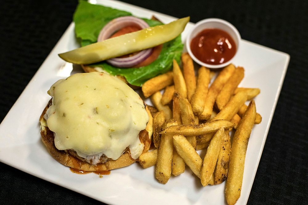 Tailgators Bar and Grille - 74 Photos & 30 Reviews - Sports Bars - 1108 ...