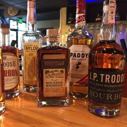 Davine Whiskey & Wine Bar - 40 Photos & 46 Reviews - American (New) - 23836 222nd Pl SE, Maple ...